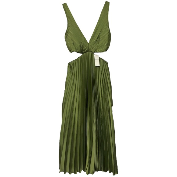 Abercrombie & Fitch | Dresses | Af Giselle Pleated Cutout Maxi Dress ...